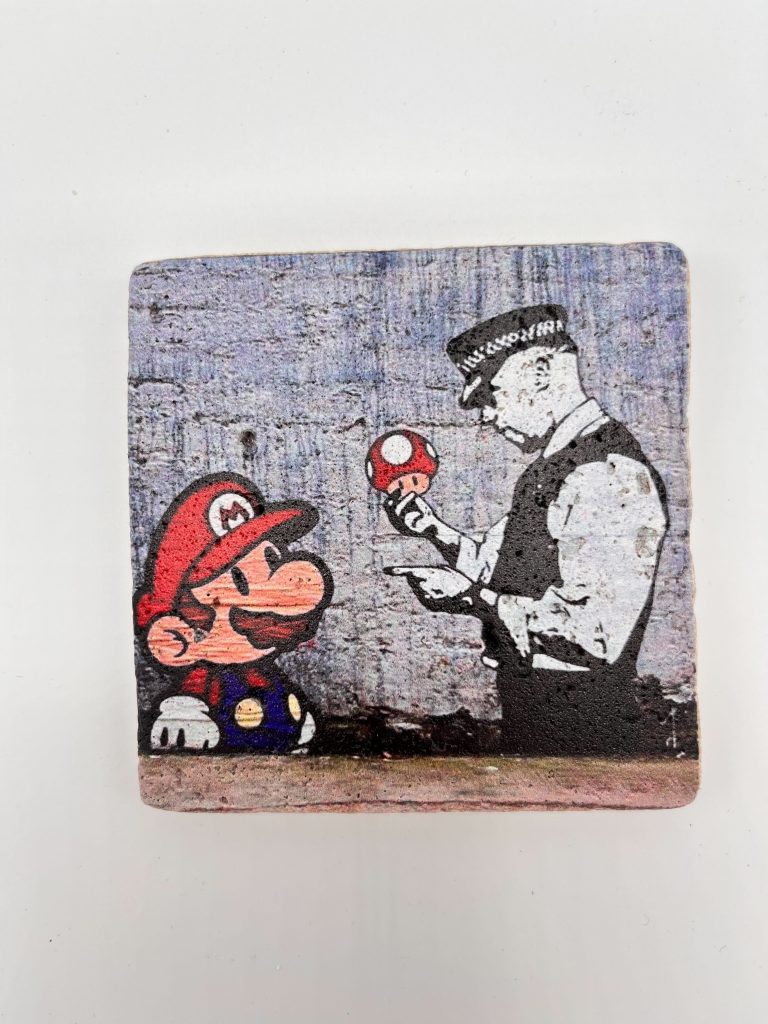 Banksy Tegel 'Mario And Cop' | Kunst & Kadootjes